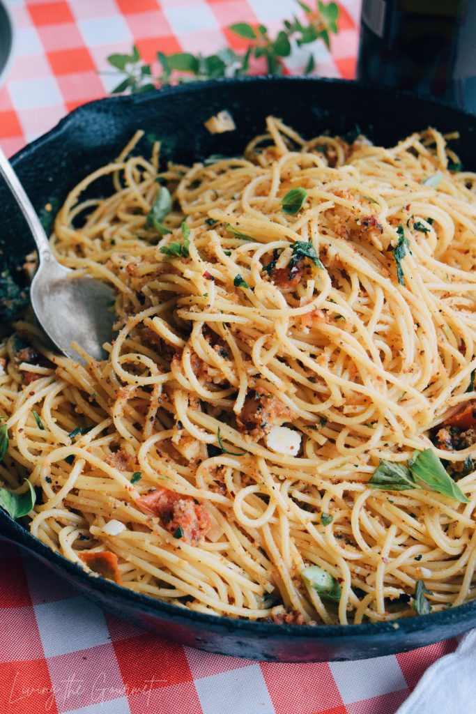 Spaghetti with Bacon & Toasted Breadcrumbs - Living The Gourmet