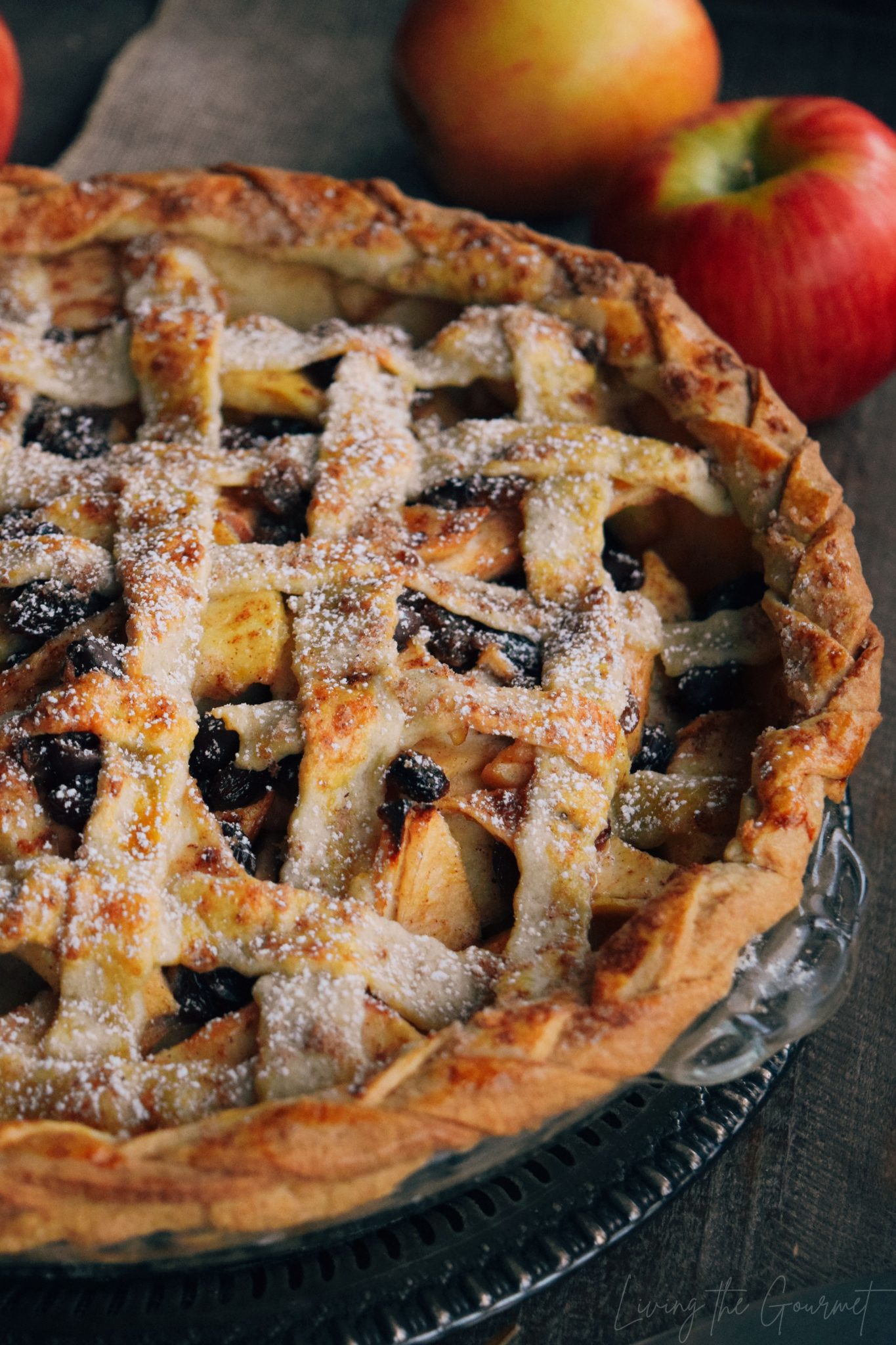 Rum Raisin & Chocolate Apple Pie - Living The Gourmet
