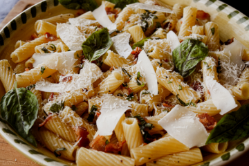 Bacon and Basil Pasta - Living The Gourmet