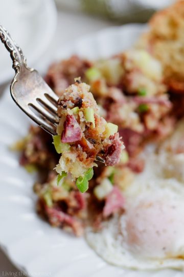 Corned Beef Hash Recipe (Easy and Crispy) - Living The Gourmet