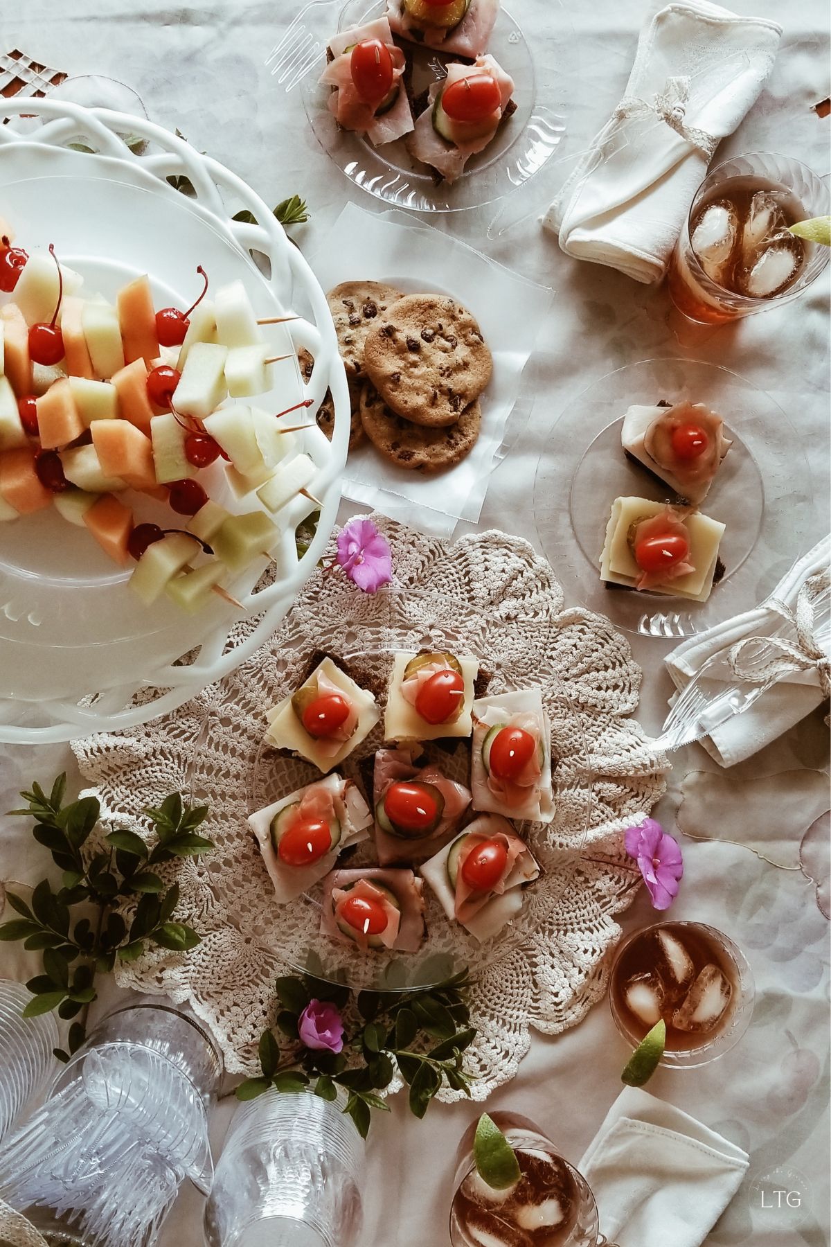How to Host a Small-Space Dinner Party - Living The Gourmet